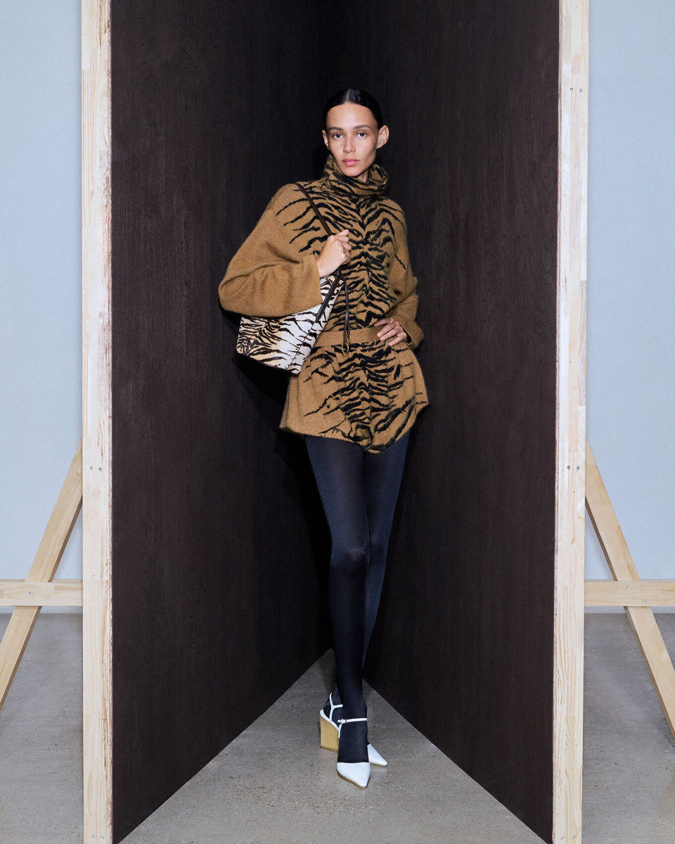Antonia Milano | Exclusive clothing for men and women | Online store