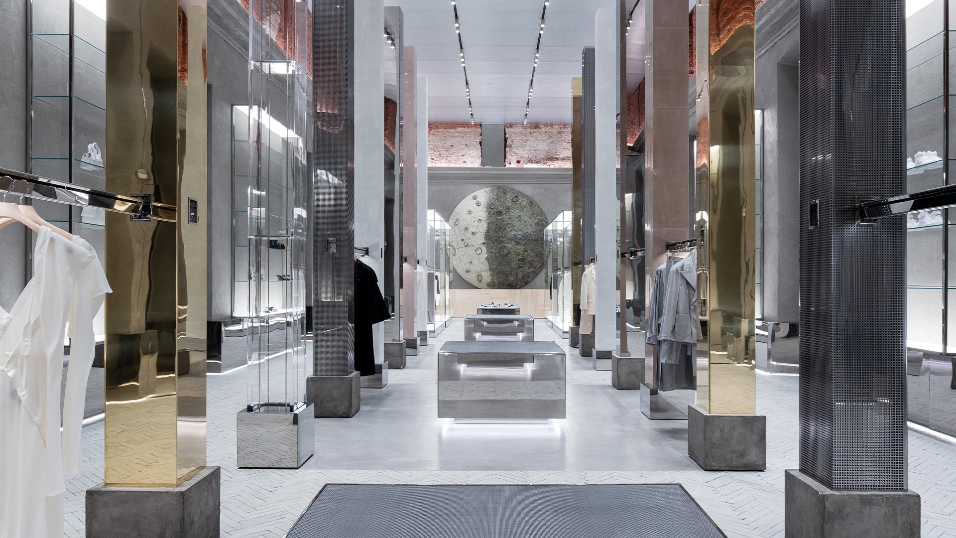 Stores: ANTONIA WORLD